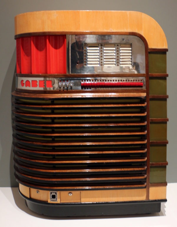 Jukebox Gabel Kuro par Brooks Stevens | Du Grand Art